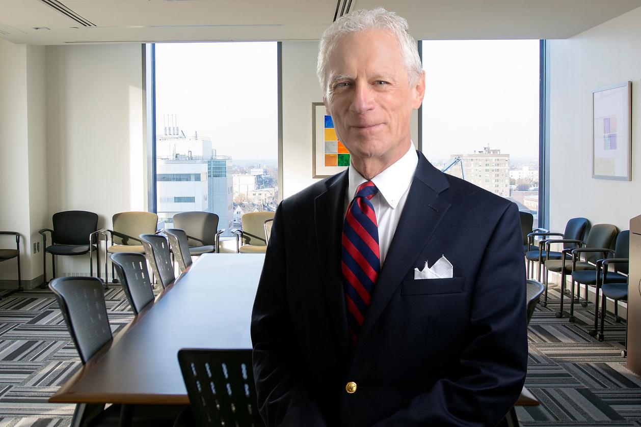 El doctor Leonard Epstein habla sobre los tratamientos para la obesidad ...